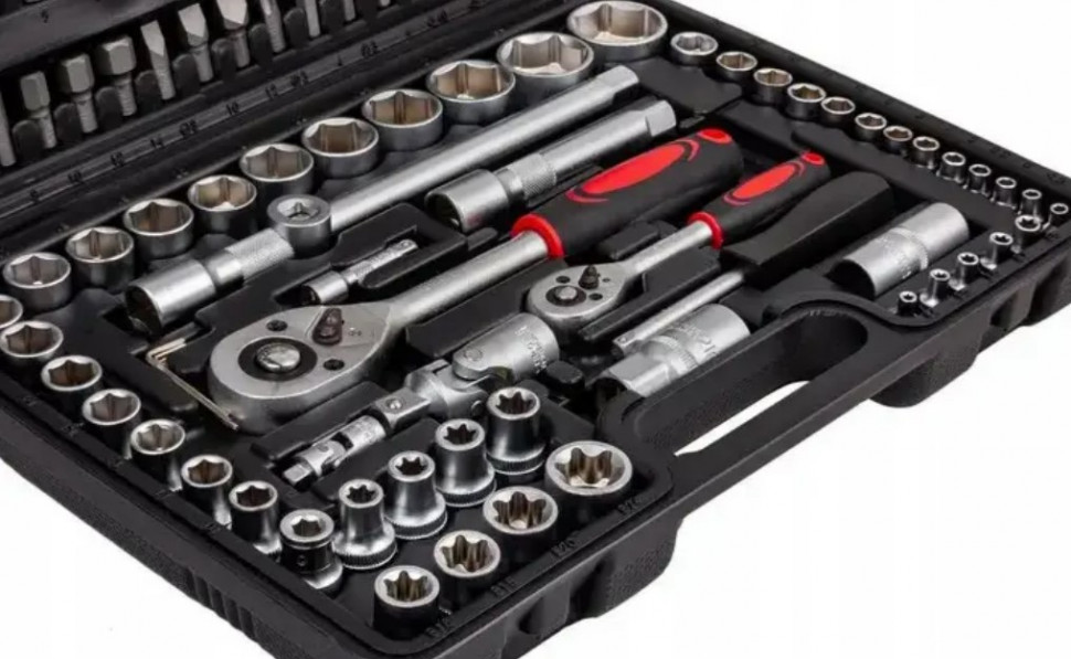 Set Of Tools 1/2" & 1/4" 108 Pcs