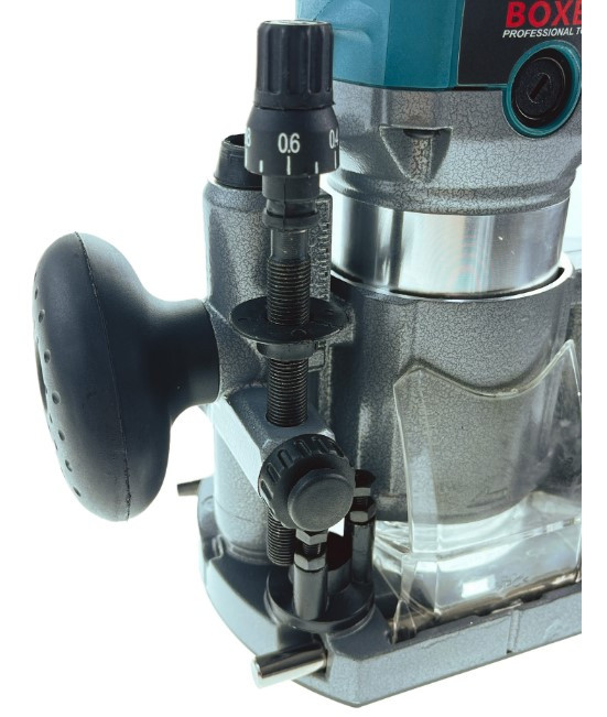 Electric Hand Milling Machine 2500 Watts 6/8mm + 12 Mills